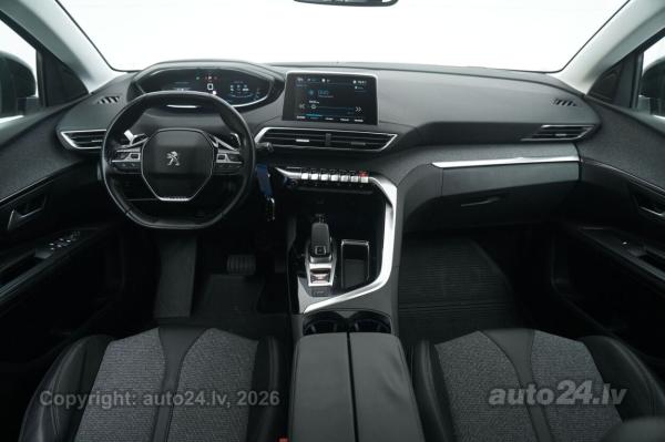 Pelēks Peugeot 5008 2017 Tallina, ar dzinēja tilpumu 1.60 L un nobraukumu 135 tūkst. km par 16990 €, foto 8 vietnē AUTOMOTO.COM.LV