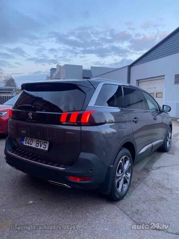 Pelēks Peugeot 5008 2017 Tallina, ar dzinēja tilpumu 1.60 L un nobraukumu 99 tūkst. km par 15500 €, foto 2 vietnē AUTOMOTO.COM.LV