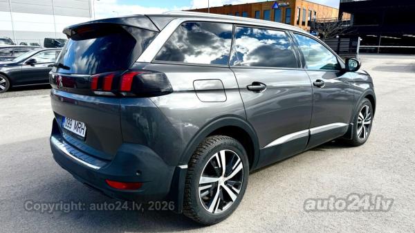Grey Peugeot 5008 2017 in Tallinn, with an engine capacity of 1.60 L and mileage of 77 thousand km for 16790 €, photo 8 on AUTOMOTO.COM.LV