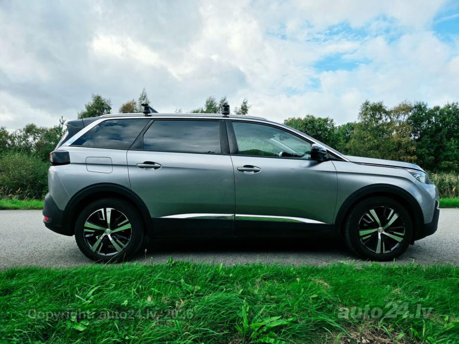 Grey Peugeot 5008 2017 in Tallinn, with an engine capacity of 1.60 L and mileage of 199 thousand km for 11900 €, photo 7 on AUTOMOTO.COM.LV