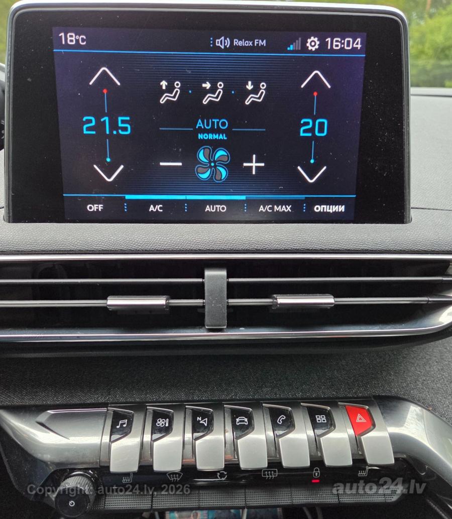Grey Peugeot 5008 2017 in Tallinn, with an engine capacity of 1.60 L and mileage of 199 thousand km for 11900 €, photo 9 on AUTOMOTO.COM.LV