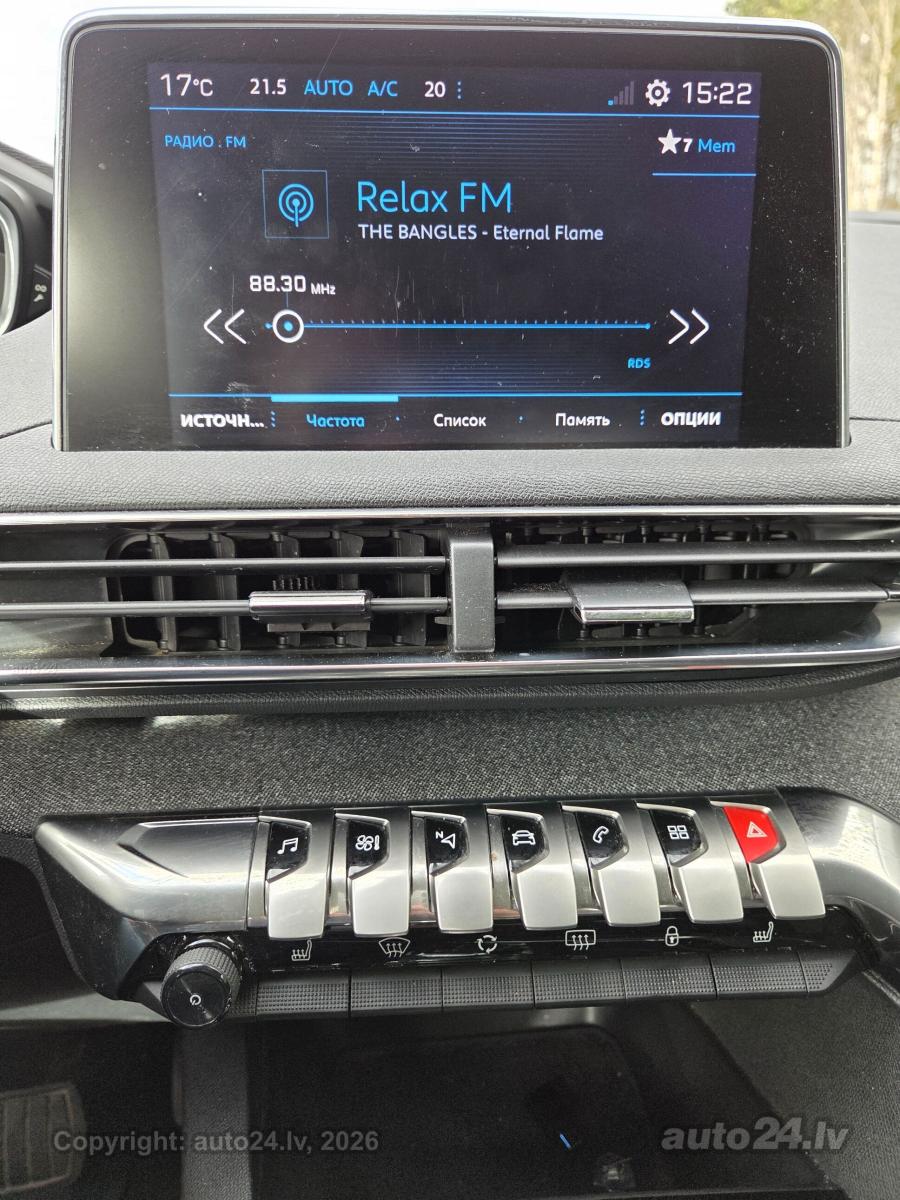 Grey Peugeot 5008 2017 in Tallinn, with an engine capacity of 1.60 L and mileage of 199 thousand km for 11900 €, photo 15 on AUTOMOTO.COM.LV