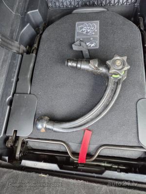 Grey Peugeot 5008 2017 in Tallinn, with an engine capacity of 1.60 L and mileage of 199 thousand km for 11900 €, photo 19 on AUTOMOTO.COM.LV