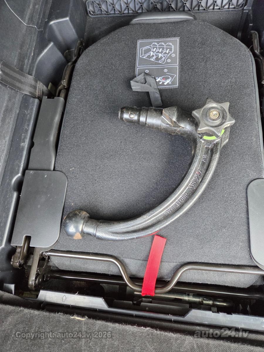 Grey Peugeot 5008 2017 in Tallinn, with an engine capacity of 1.60 L and mileage of 199 thousand km for 11900 €, photo 19 on AUTOMOTO.COM.LV