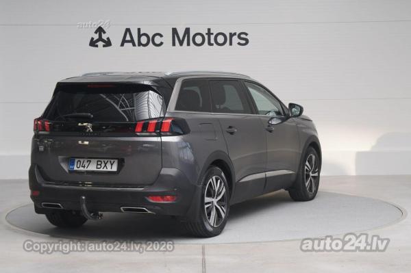 Grey Peugeot 5008 2018 in Tallinn, with an engine capacity of 1.60 L and mileage of 141 thousand km for 15990 €, photo 3 on AUTOMOTO.COM.LV