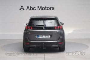 Grey Peugeot 5008 2018 in Tallinn, with an engine capacity of 1.60 L and mileage of 141 thousand km for 15990 €, photo 4 on AUTOMOTO.COM.LV
