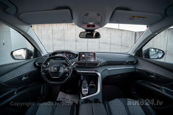 Grey Peugeot 5008 2018 in Tartu, with an engine capacity of 1.50 L and mileage of 108 thousand km for 16900 €, photo 4 on AUTOMOTO.COM.LV