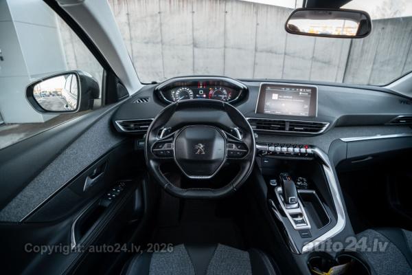 Grey Peugeot 5008 2018 in Tartu, with an engine capacity of 1.50 L and mileage of 108 thousand km for 16900 €, photo 8 on AUTOMOTO.COM.LV