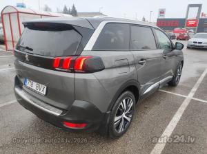 Pelēks Peugeot 5008 2018 Tallina, ar dzinēja tilpumu 1.20 L un nobraukumu 122 tūkst. km par 14999 €, foto 4 vietnē AUTOMOTO.COM.LV