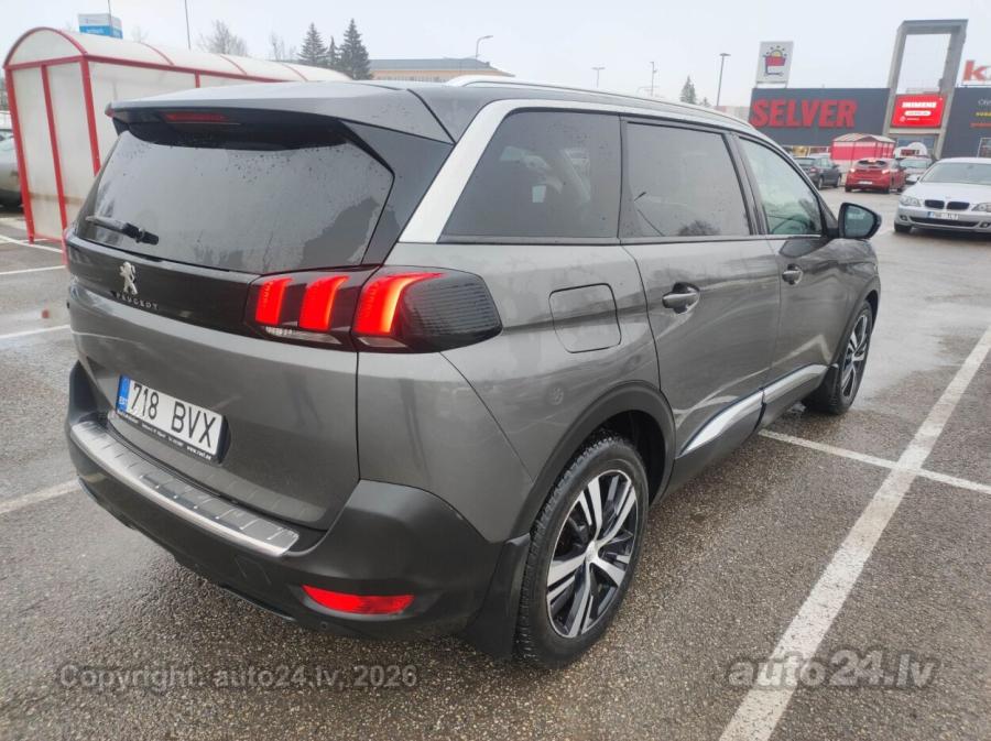 Pelēks Peugeot 5008 2018 Tallina, ar dzinēja tilpumu 1.20 L un nobraukumu 122 tūkst. km par 14999 €, foto 4 vietnē AUTOMOTO.COM.LV