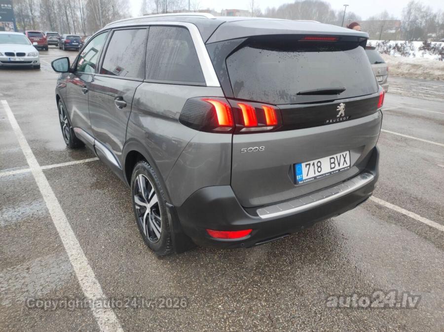 Pelēks Peugeot 5008 2018 Tallina, ar dzinēja tilpumu 1.20 L un nobraukumu 122 tūkst. km par 14999 €, foto 6 vietnē AUTOMOTO.COM.LV