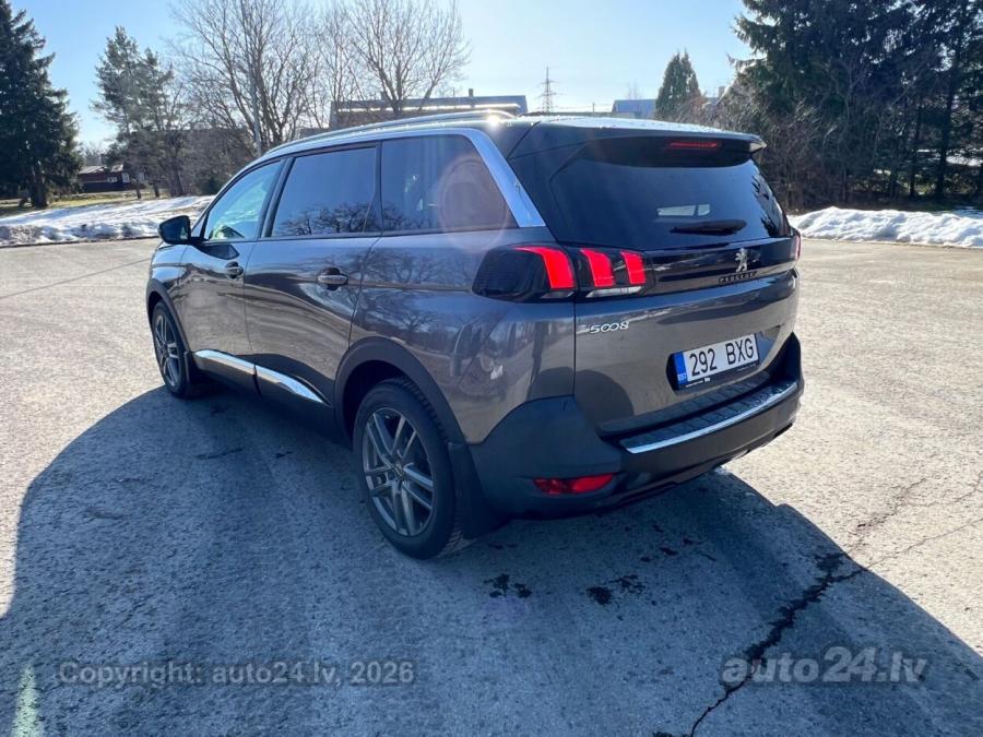Pelēks Peugeot 5008 2018 Rapla, ar dzinēja tilpumu 1.60 L un nobraukumu 29 tūkst. km par 15990 €, foto 5 vietnē AUTOMOTO.COM.LV