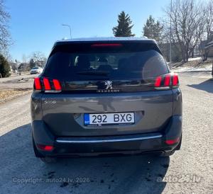 Pelēks Peugeot 5008 2018 Rapla, ar dzinēja tilpumu 1.60 L un nobraukumu 29 tūkst. km par 15990 €, foto 7 vietnē AUTOMOTO.COM.LV
