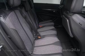 Grey Peugeot 5008 2018 in Tallinn, with an engine capacity of 1.60 L and mileage of 128 thousand km for 16490 €, photo 11 on AUTOMOTO.COM.LV