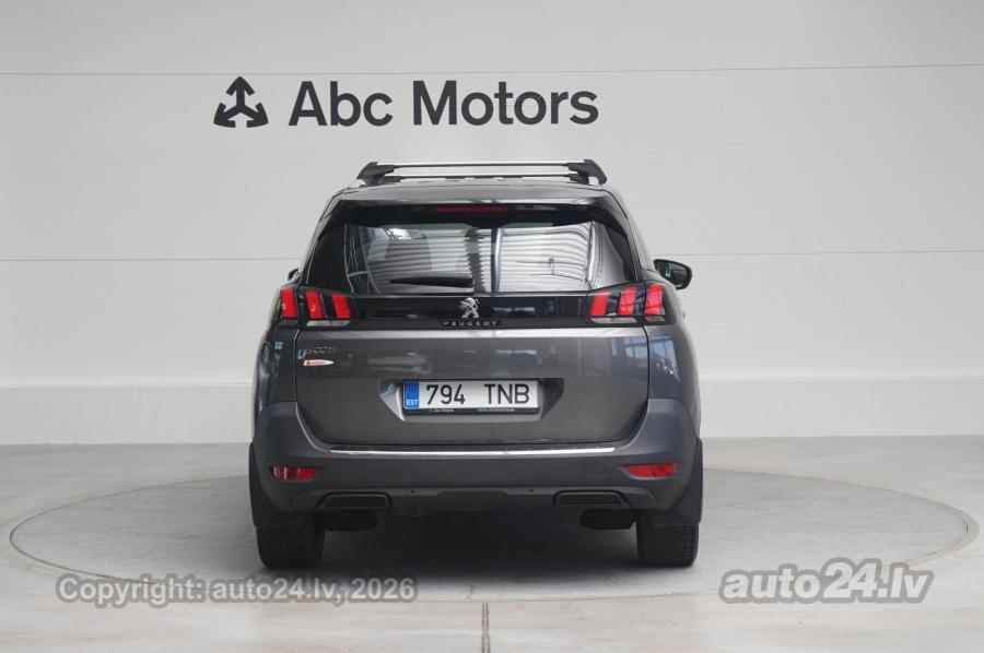 Grey Peugeot 5008 2018 in Tallinn, with an engine capacity of 1.60 L and mileage of 128 thousand km for 15490 €, photo 5 on AUTOMOTO.COM.LV