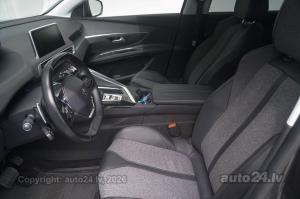 Grey Peugeot 5008 2018 in Tallinn, with an engine capacity of 1.60 L and mileage of 128 thousand km for 15490 €, photo 7 on AUTOMOTO.COM.LV