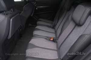 Grey Peugeot 5008 2018 in Tallinn, with an engine capacity of 1.60 L and mileage of 128 thousand km for 15490 €, photo 10 on AUTOMOTO.COM.LV