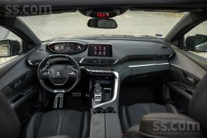 Grey Peugeot 5008 2018 in Riga, with an engine capacity of 2.00 L and mileage of 172 thousand km for 18000 €, photo 9 on AUTOMOTO.COM.LV