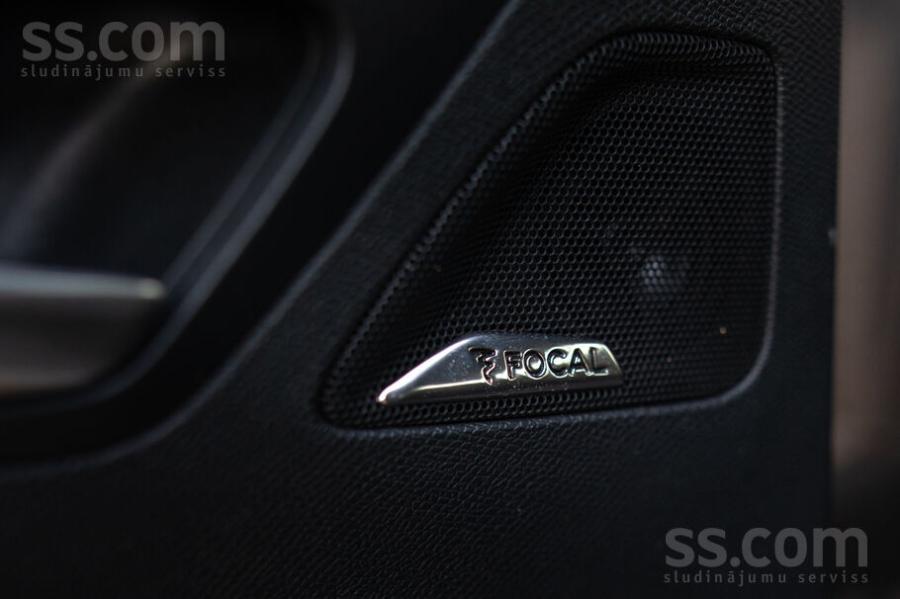 Grey Peugeot 5008 2018 in Riga, with an engine capacity of 2.00 L and mileage of 172 thousand km for 18000 €, photo 14 on AUTOMOTO.COM.LV