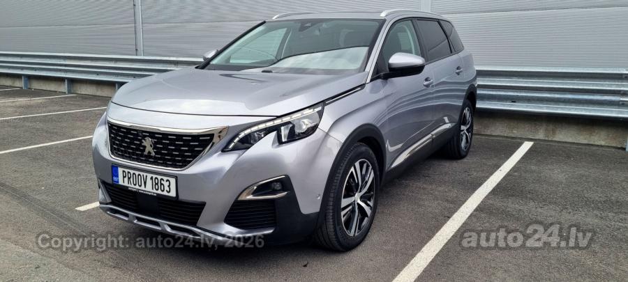 Grey Peugeot 5008 2019 in Tallinn, with an engine capacity of 1.20 L and mileage of 95 thousand km for 18890 €, photo 1 on AUTOMOTO.COM.LV