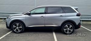 Grey Peugeot 5008 2019 in Tallinn, with an engine capacity of 1.20 L and mileage of 95 thousand km for 18890 €, photo 6 on AUTOMOTO.COM.LV