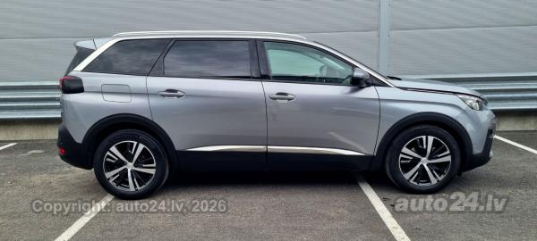 Grey Peugeot 5008 2019 in Tallinn, with an engine capacity of 1.20 L and mileage of 95 thousand km for 18890 €, photo 6 on AUTOMOTO.COM.LV