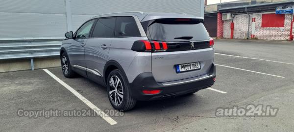 Grey Peugeot 5008 2019 in Tallinn, with an engine capacity of 1.20 L and mileage of 95 thousand km for 18890 €, photo 7 on AUTOMOTO.COM.LV