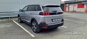 Grey Peugeot 5008 2019 in Tallinn, with an engine capacity of 1.20 L and mileage of 95 thousand km for 18890 €, photo 8 on AUTOMOTO.COM.LV
