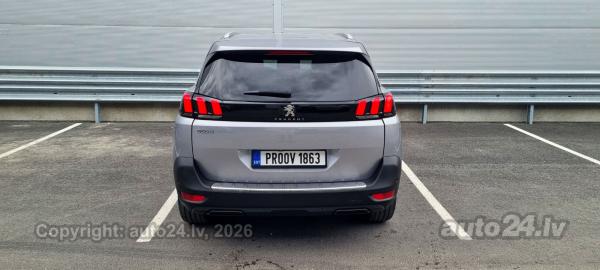 Grey Peugeot 5008 2019 in Tallinn, with an engine capacity of 1.20 L and mileage of 95 thousand km for 18890 €, photo 8 on AUTOMOTO.COM.LV