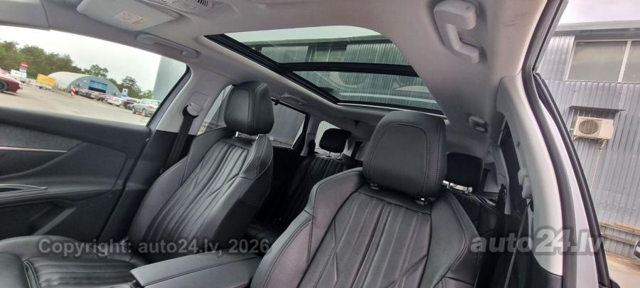 Grey Peugeot 5008 2019 in Tallinn, with an engine capacity of 1.20 L and mileage of 95 thousand km for 18890 €, photo 16 on AUTOMOTO.COM.LV