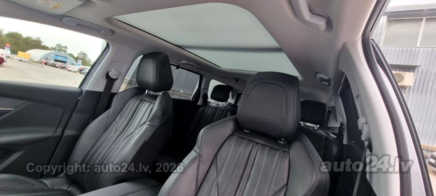 Grey Peugeot 5008 2019 in Tallinn, with an engine capacity of 1.20 L and mileage of 95 thousand km for 18890 €, photo 17 on AUTOMOTO.COM.LV