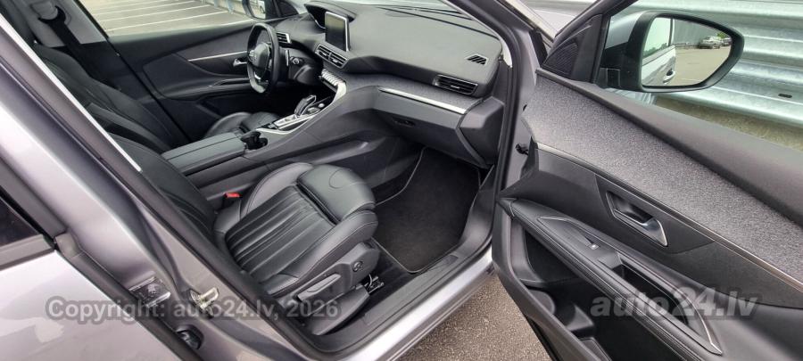 Grey Peugeot 5008 2019 in Tallinn, with an engine capacity of 1.20 L and mileage of 95 thousand km for 18890 €, photo 23 on AUTOMOTO.COM.LV