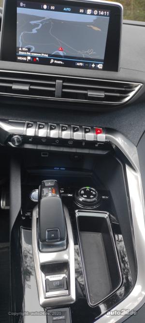 Pelēks Peugeot 5008 2020 Tallina, ar dzinēja tilpumu 1.50 L un nobraukumu 84 tūkst. km par 21600 €, foto 18 vietnē AUTOMOTO.COM.LV