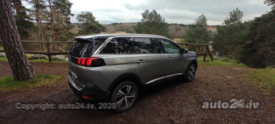 Pelēks Peugeot 5008 2020 Tallina, ar dzinēja tilpumu 1.50 L un nobraukumu 84 tūkst. km par 21600 €, foto 25 vietnē AUTOMOTO.COM.LV