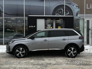 Grey Peugeot 5008 2021 in Tallinn, with an engine capacity of 1.50 L and mileage of 101 thousand km for 21900 €, photo 2 on AUTOMOTO.COM.LV