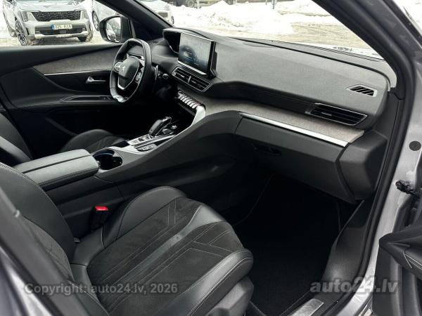 Grey Peugeot 5008 2021 in Tallinn, with an engine capacity of 1.50 L and mileage of 101 thousand km for 21900 €, photo 11 on AUTOMOTO.COM.LV