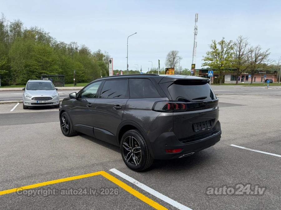 Grey Peugeot 5008 2021 in Parnu, with an engine capacity of 1.20 L and mileage of 26 thousand km for 22900 €, photo 5 on AUTOMOTO.COM.LV