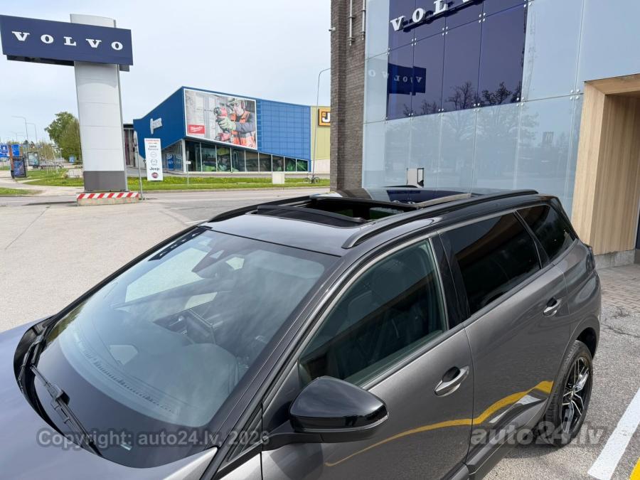 Grey Peugeot 5008 2021 in Parnu, with an engine capacity of 1.20 L and mileage of 26 thousand km for 22900 €, photo 6 on AUTOMOTO.COM.LV