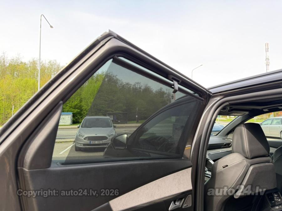 Grey Peugeot 5008 2021 in Parnu, with an engine capacity of 1.20 L and mileage of 26 thousand km for 22900 €, photo 18 on AUTOMOTO.COM.LV