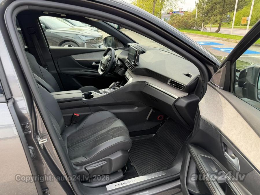 Grey Peugeot 5008 2021 in Parnu, with an engine capacity of 1.20 L and mileage of 26 thousand km for 22900 €, photo 23 on AUTOMOTO.COM.LV