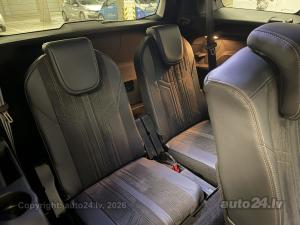 Grey Peugeot 5008 2022 in Tallinn, with an engine capacity of 1.20 L and mileage of 115 thousand km for 20900 €, photo 17 on AUTOMOTO.COM.LV