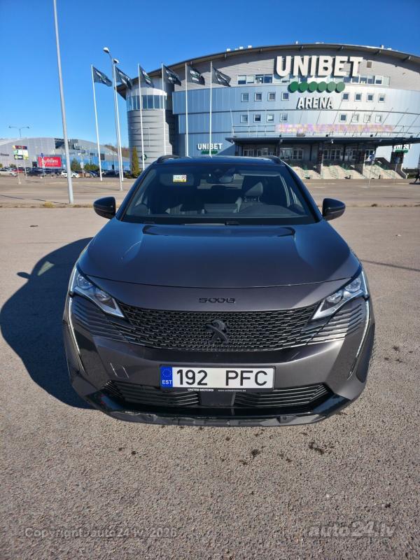 Grey Peugeot 5008 2024 in Tallinn, with an engine capacity of 1.20 L and mileage of 45 thousand km for 29500 €, photo 5 on AUTOMOTO.COM.LV