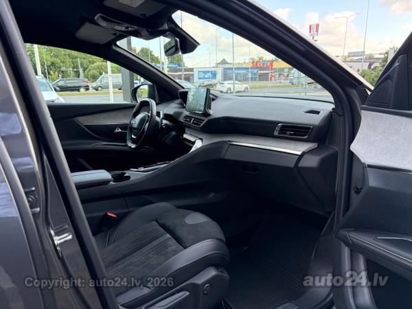 Pelēks Peugeot 5008 2024 Tallina, ar dzinēja tilpumu 1.50 L un nobraukumu 28 tūkst. km par 27900 €, foto 4 vietnē AUTOMOTO.COM.LV