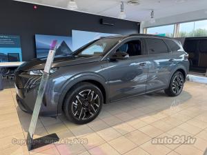Pelēks Peugeot 5008 2026 Jehvi, ar dzinēja tilpumu 1.20 L un nobraukumu 0 tūkst. km par 39990 €, foto  vietnē AUTOMOTO.COM.LV