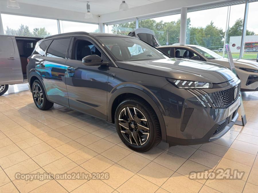 Pelēks Peugeot 5008 2026 Jehvi, ar dzinēja tilpumu 1.20 L un nobraukumu 0 tūkst. km par 39990 €, foto 3 vietnē AUTOMOTO.COM.LV