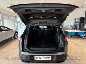 Pelēks Peugeot 5008 2026 Jehvi, ar dzinēja tilpumu 1.20 L un nobraukumu 0 tūkst. km par 39990 €, foto 6 vietnē AUTOMOTO.COM.LV
