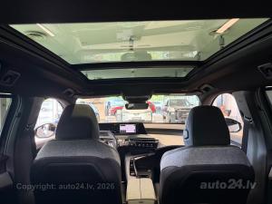 Pelēks Peugeot 5008 2026 Jehvi, ar dzinēja tilpumu 1.20 L un nobraukumu 0 tūkst. km par 39990 €, foto 12 vietnē AUTOMOTO.COM.LV