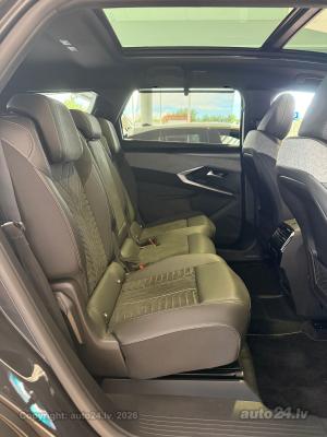 Pelēks Peugeot 5008 2026 Jehvi, ar dzinēja tilpumu 1.20 L un nobraukumu 0 tūkst. km par 39990 €, foto 14 vietnē AUTOMOTO.COM.LV