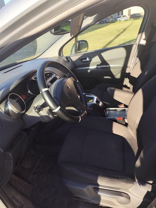 Peugeot 5008 2010 Narva, ar dzinēja tilpumu 0.00 L un nobraukumu 397 tūkst. km par 1950 €, foto 9 vietnē AUTOMOTO.COM.LV