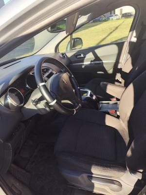Peugeot 5008 2010 in Narva, with an engine capacity of 0.00 L and mileage of 397 thousand km for 1950 €, photo 19 on AUTOMOTO.COM.LV